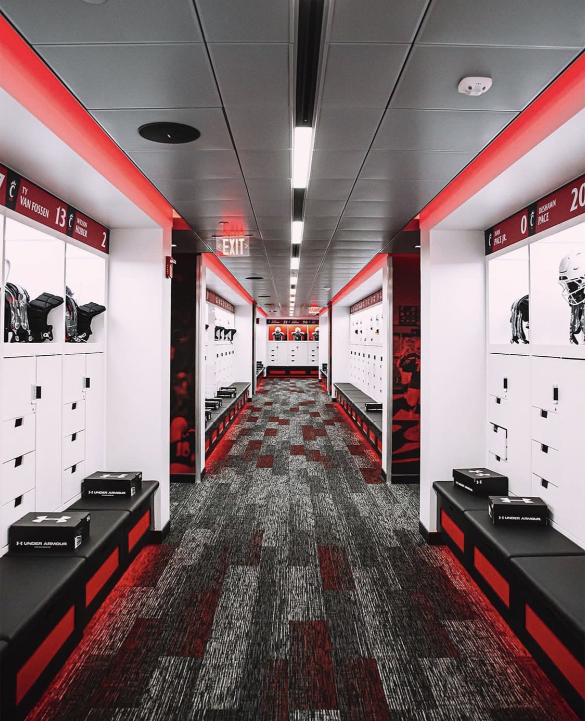 University of Cincinnati Football | Cincinnati Enquirer | Hollman Lockers
